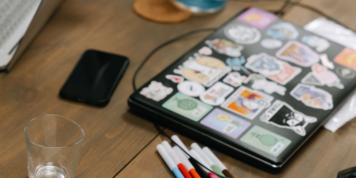 Autocollants pour ordinateurs portables : Comment choisir ? - Biotica ...